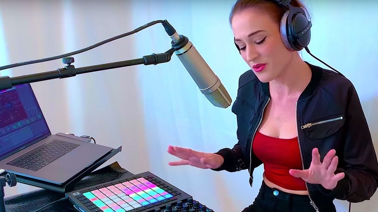 Live Vocal Looping with Waves OVox: Neon Vines | Videos